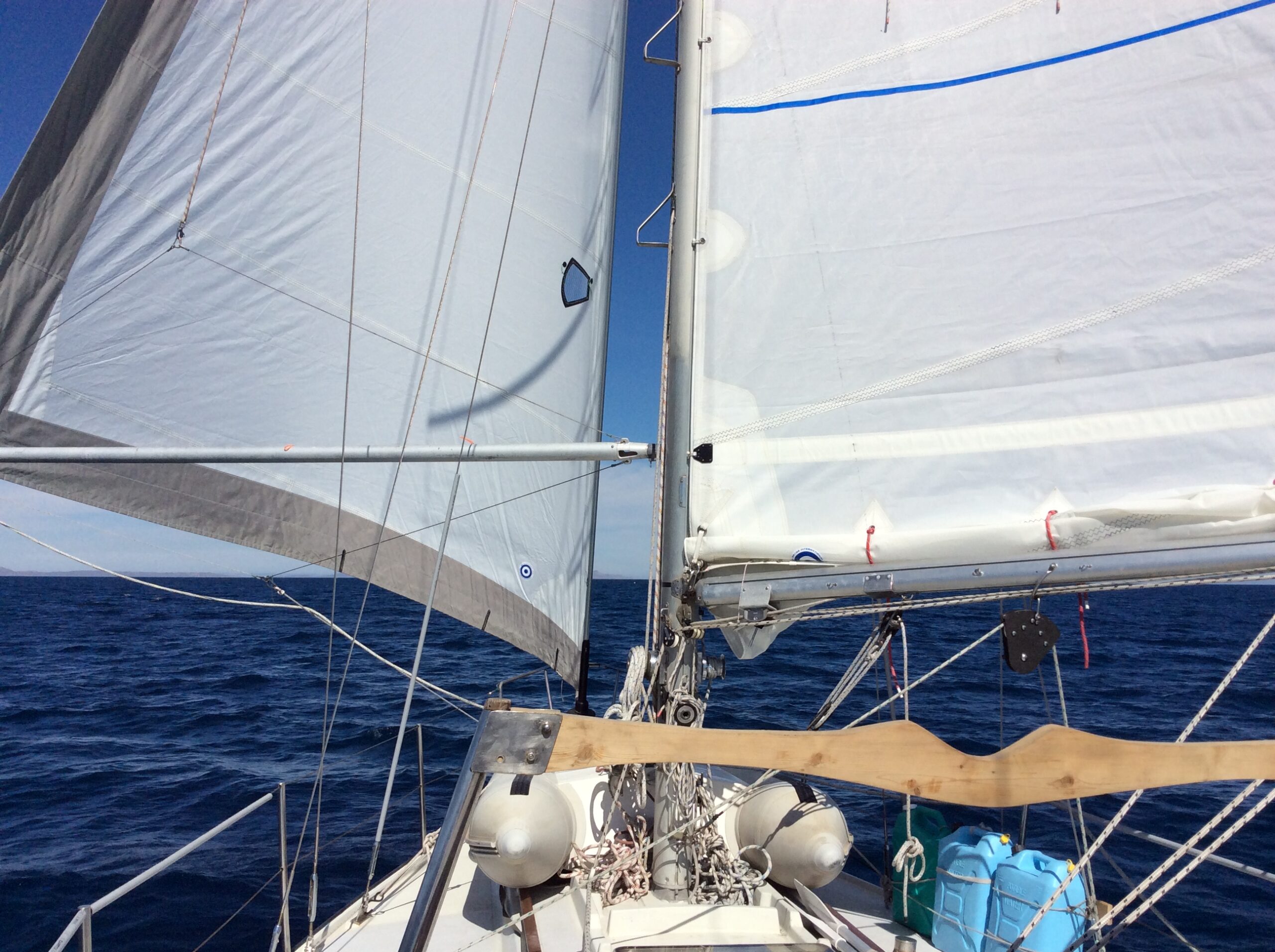 Downwind sailing: 3 strategies for sailing downwind in comfort and style - Waterborne