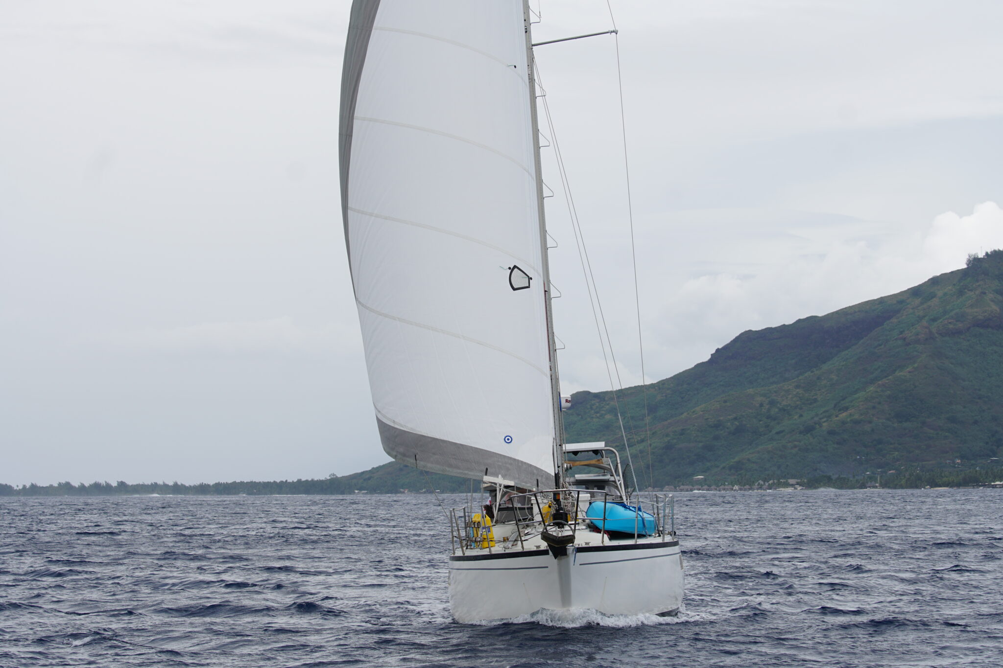 Downwind sailing: 3 strategies for sailing downwind in comfort and ...